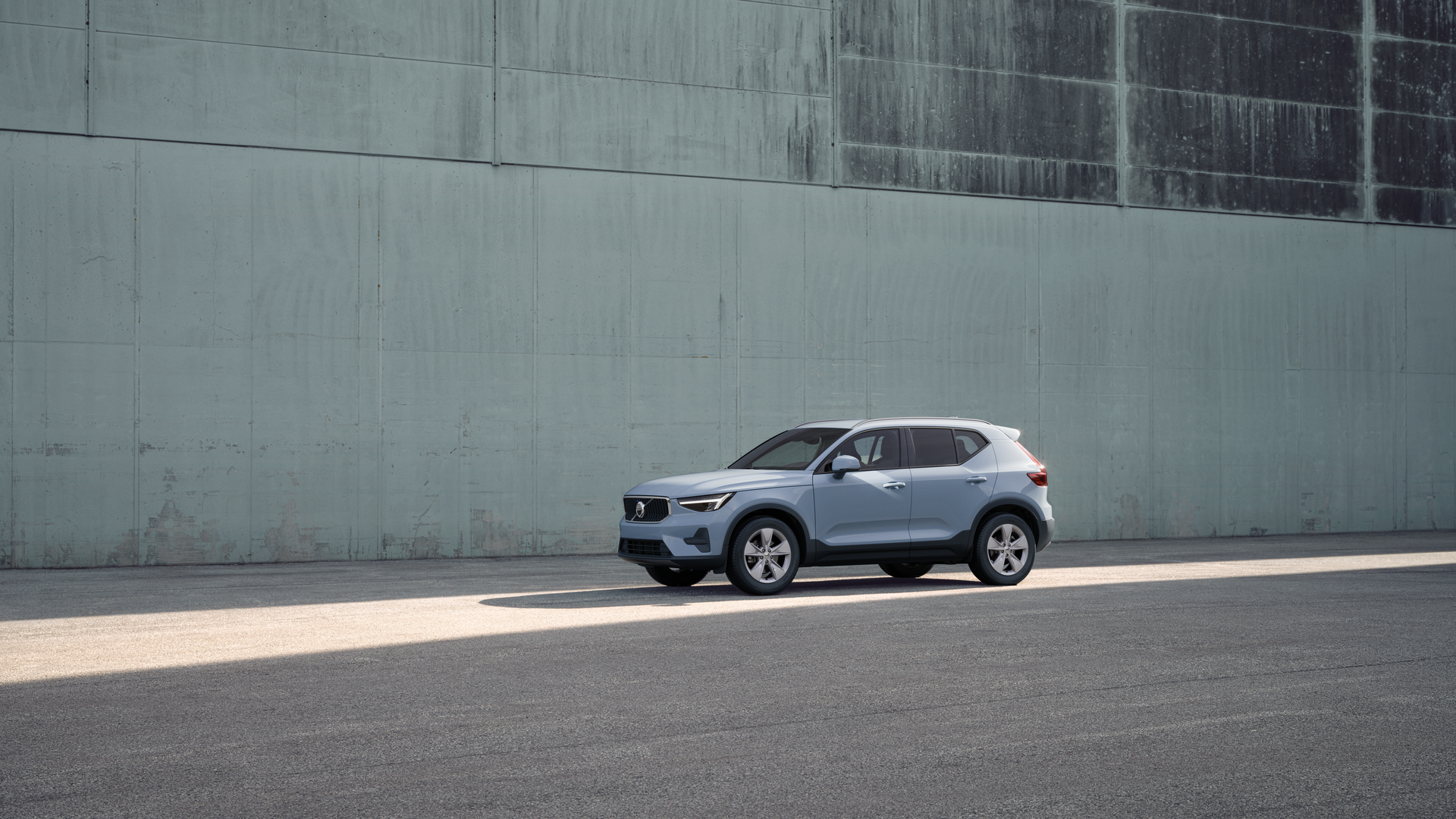 SUV Volvo XC40 compact mild hybrid | Volvo Cars România